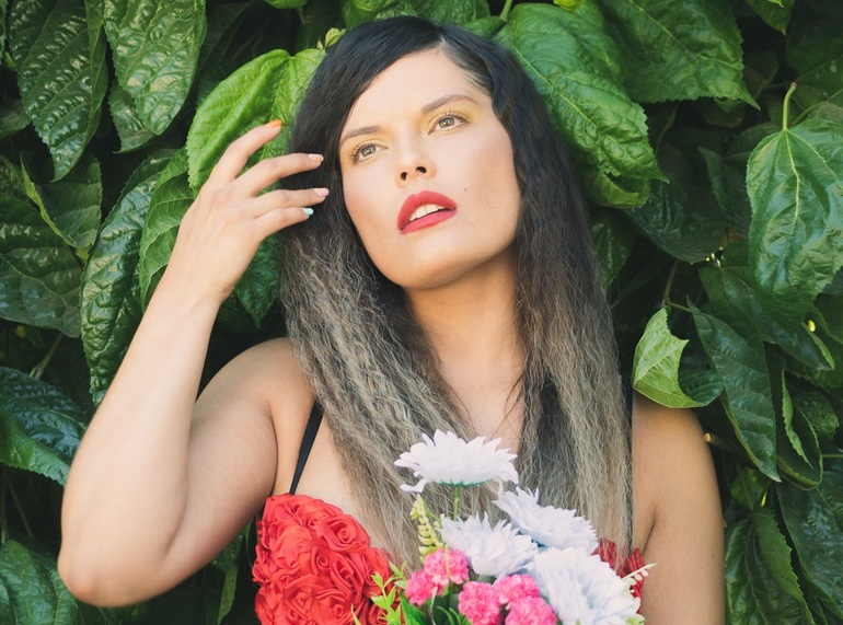 Kriss, cantante de Mamma Soul, presenta su segundo sencillo como ...