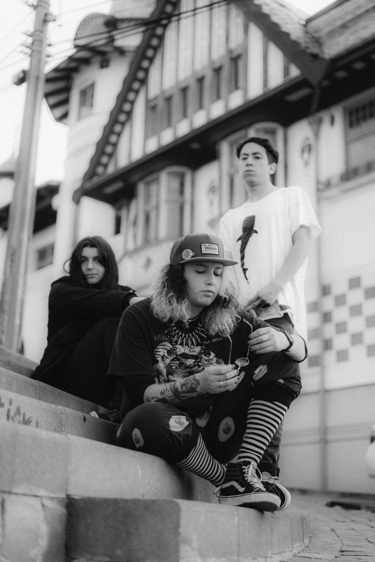 Aramea presenta adelanto de nuevo disco - Hypermusica