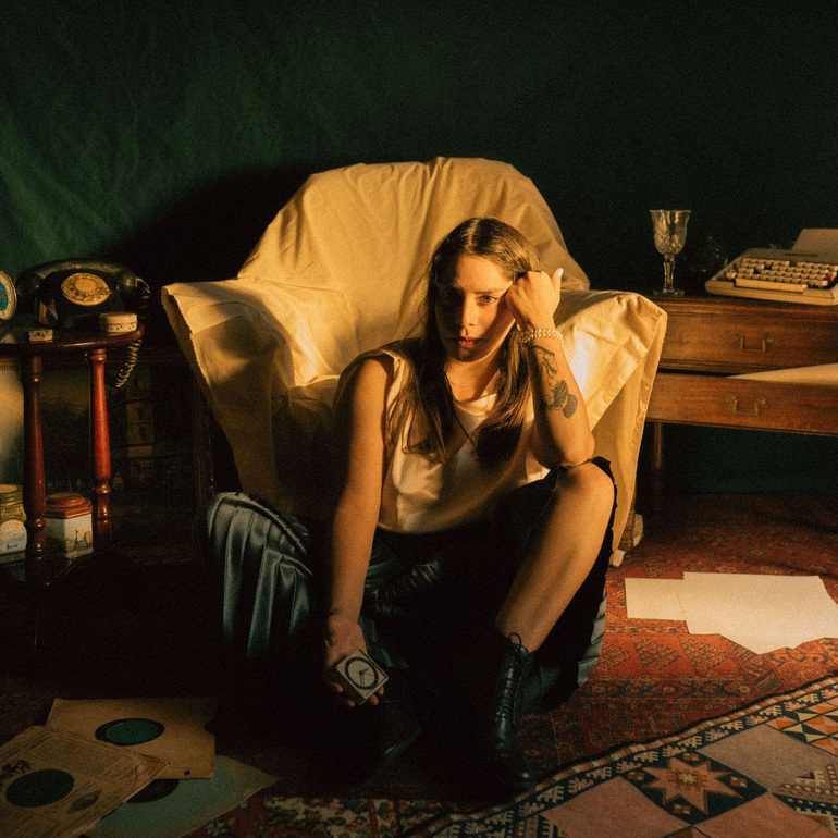 Camila Bañados estrena disco debut con gran ensamble - Hypermusica