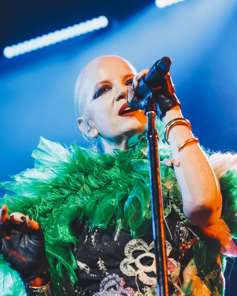 Garbage en Chile: El truco es seguir rockeando - Hypermusica